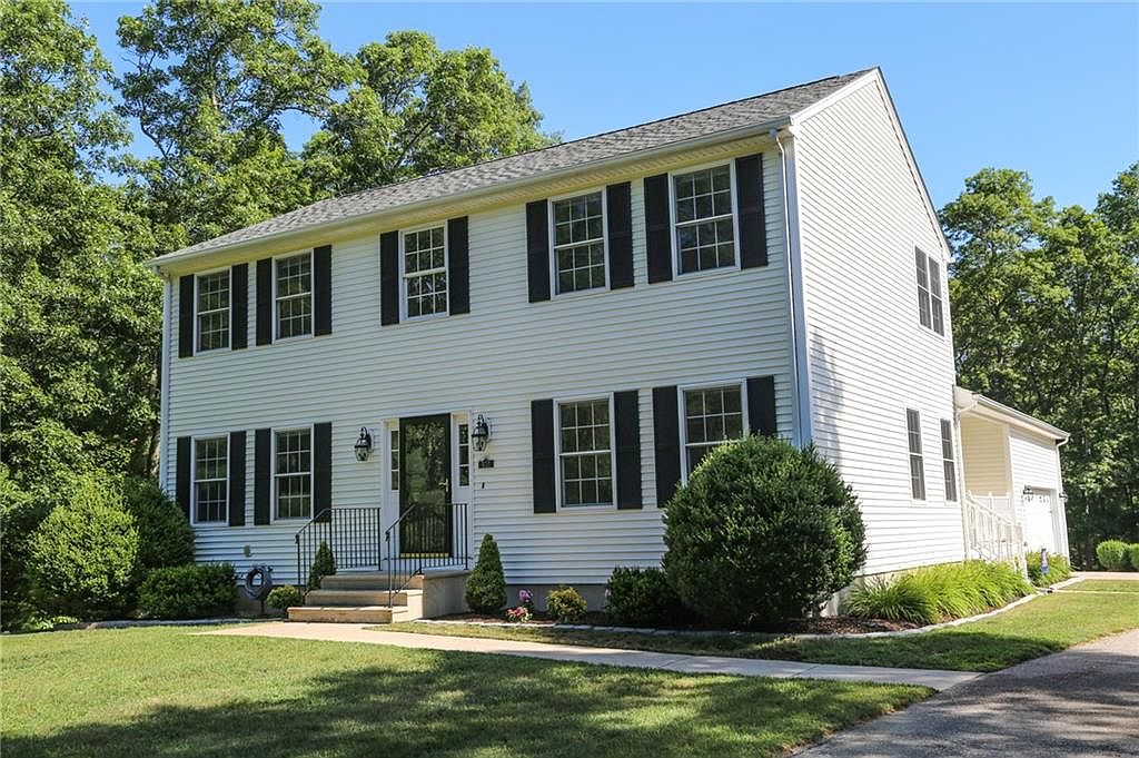 12 Raven Blvd, Coventry, RI 02827 | Zillow