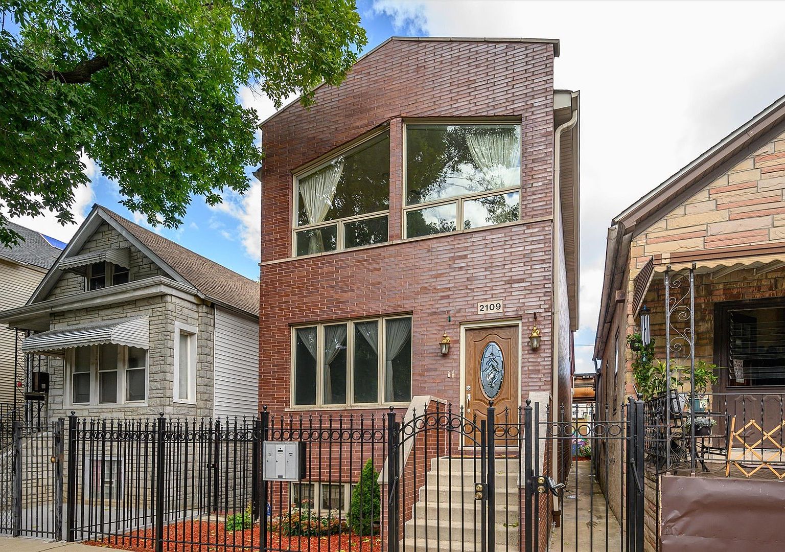 2109 N Bingham St, Chicago, IL 60647 | Zillow