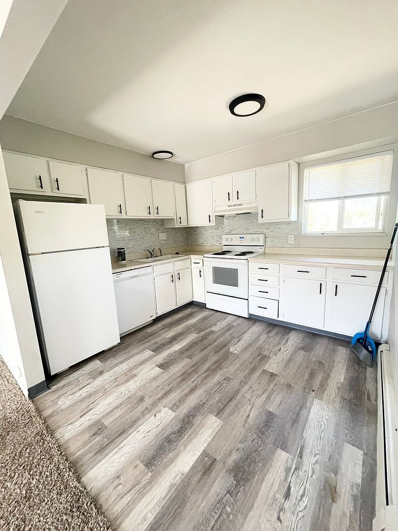 4413 Forrest Hill Rd #5, Colorado Springs, CO 80907 | Zillow