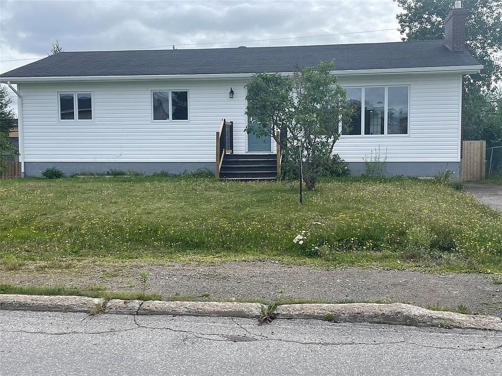 33 Pine Ave, Lewisporte, NL A0G 3A0 | MLS #1249892 | Zillow