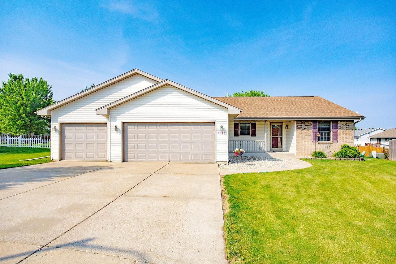 4343 Edgeview Court, Janesville, WI 53545 | Zillow