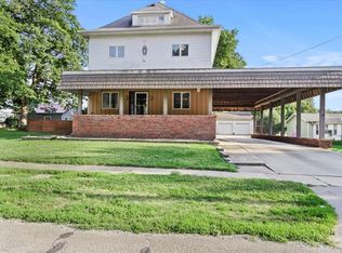 414 E Lincoln St, Saybrook, IL 61770 | Zillow