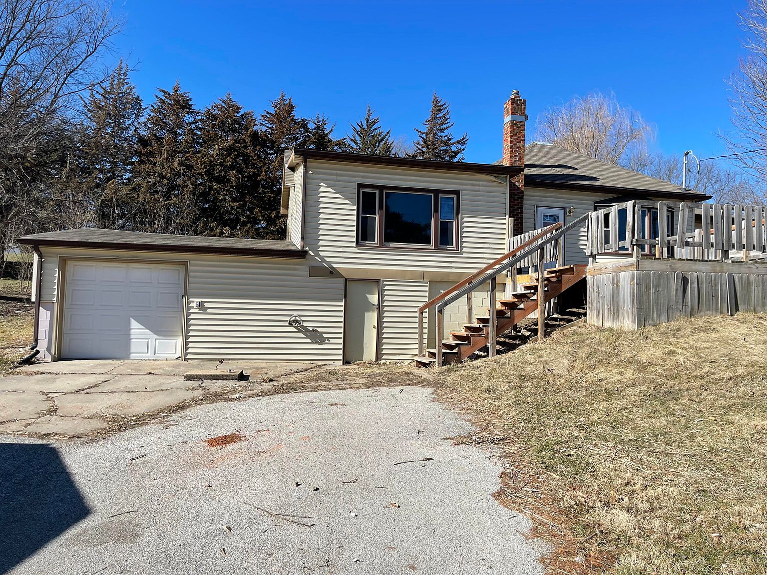 513 3rd St, Silver City, IA 51571 | Zillow