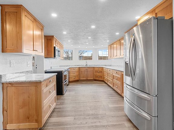10 S 100 W, Axtell, UT 84621 | Zillow