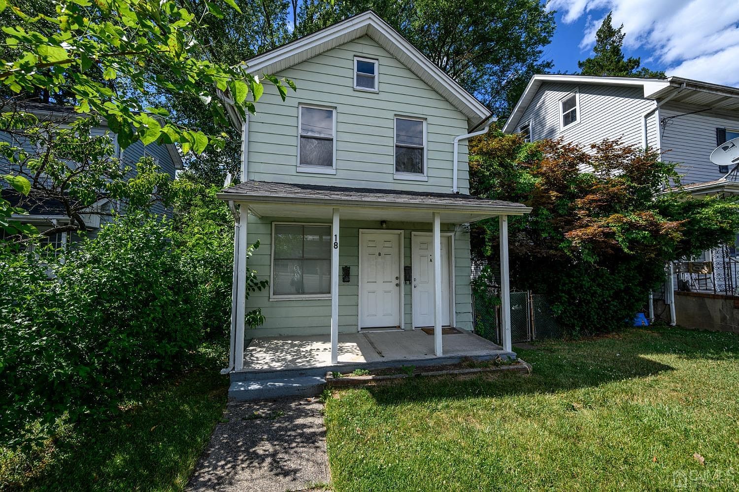 18 Lincoln Ave, Jamesburg, NJ 08831 | Zillow