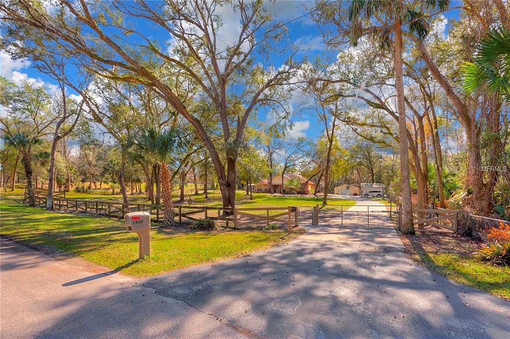 1500 Manor Way, Deland, FL 32720 | Zillow