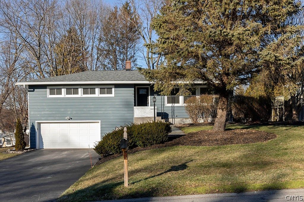 115 Forrest Way, Camillus, NY 13031 | Zillow