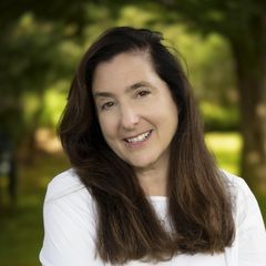 Liz Porter - REALTOR ASSOCIATE - Real Estate Agent in Westhampton Beach ...