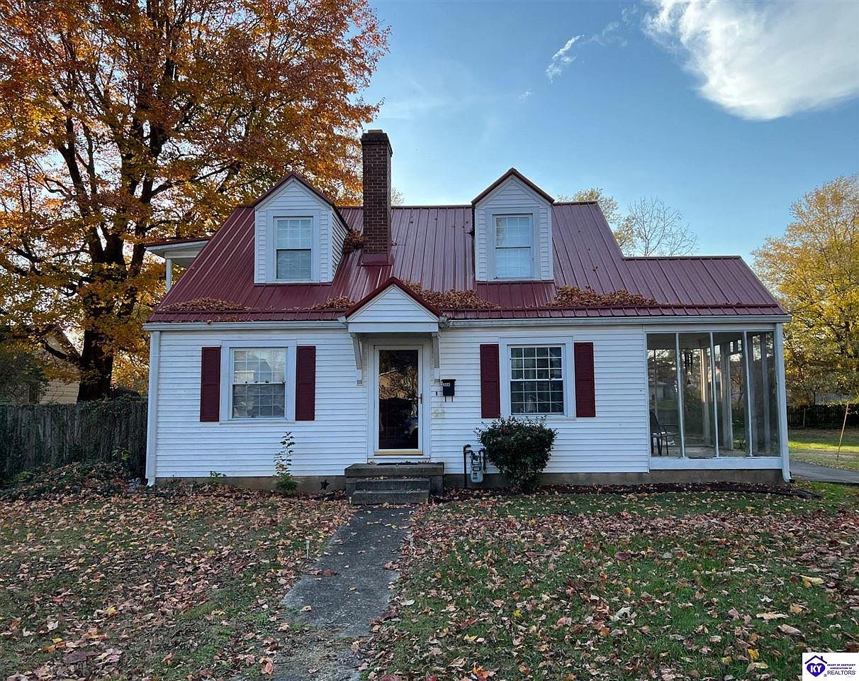 308 College St, Hodgenville, KY 42748 | MLS #HK23003740 | Zillow