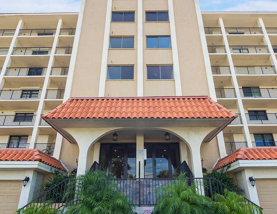 Crescent Beach - 2815 S Atlantic Ave Cocoa Beach FL | Zillow