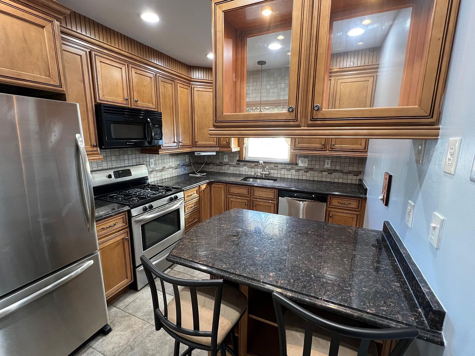 212 Beach 118 St #2, Rockaway Park, NY 11694 | Zillow