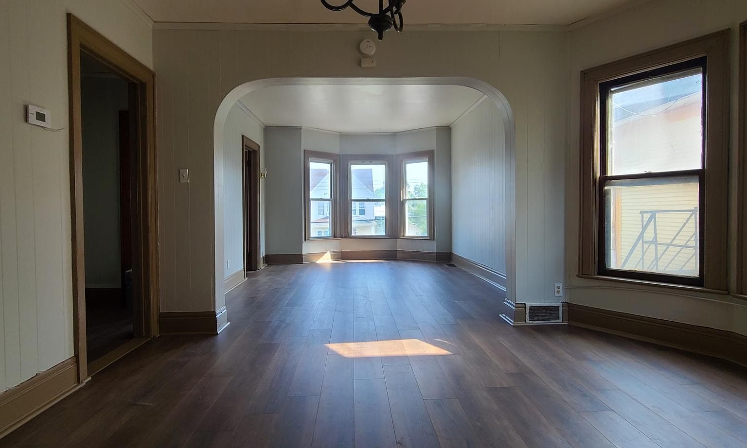 194 Altruria St FLOOR 2, Buffalo, NY 14220 | Zillow