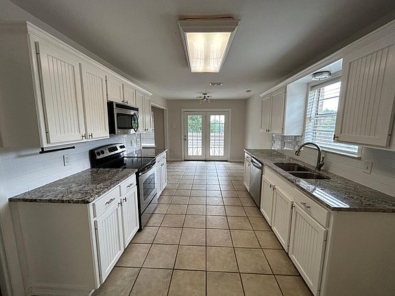 1102 Regal Oak Dr, Longview, TX 75604 | Zillow