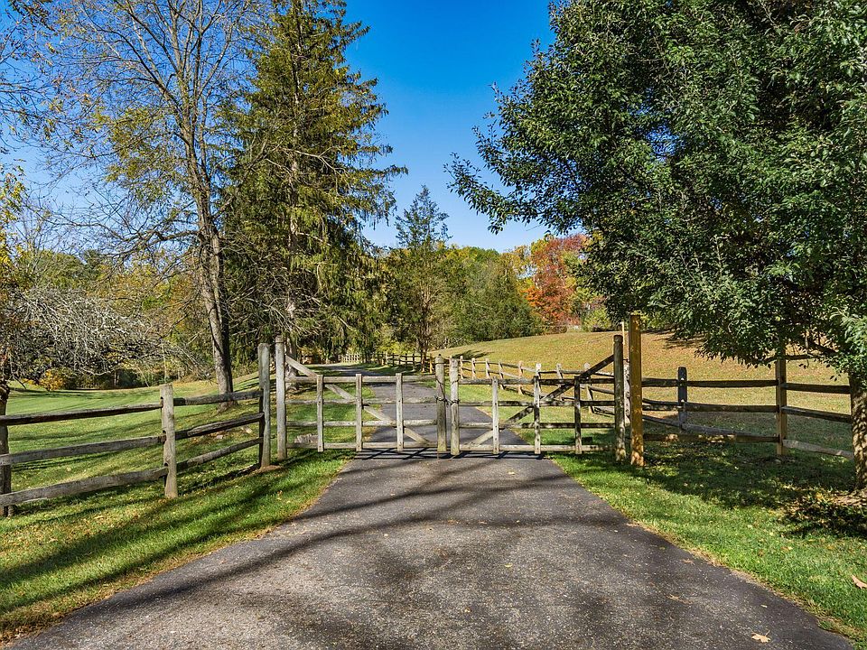 3596 Goose Ln, Granville, OH 43023 | MLS #226004638 | Zillow