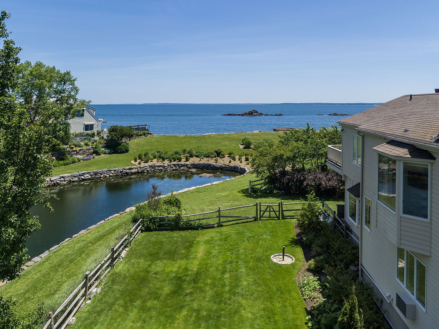 11 Philips Ln, Rye, NY 10580 | Zillow