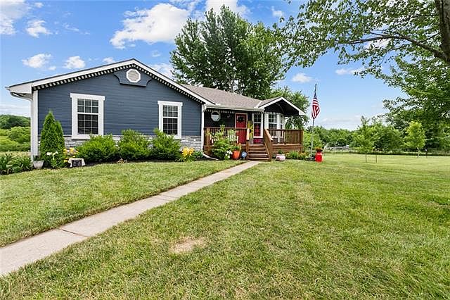 12715 S Al Gossett Rd, Lone Jack, MO 64070 | Zillow