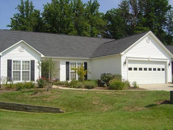 105 W Farm Creek Dr Asheville Nc 28806 Zillow