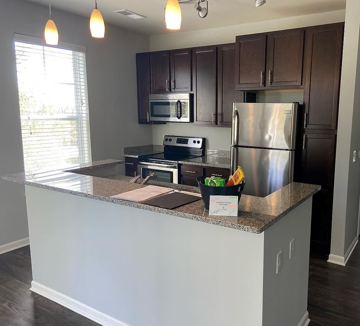 4055 Pier Light Dr SW APT 205, Grandville, MI 49418 | Zillow