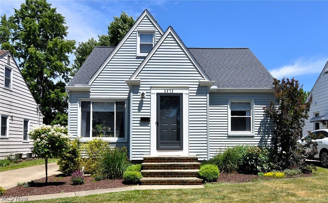 5673 Shawnee Dr, Lyndhurst, OH 44124 | Zillow