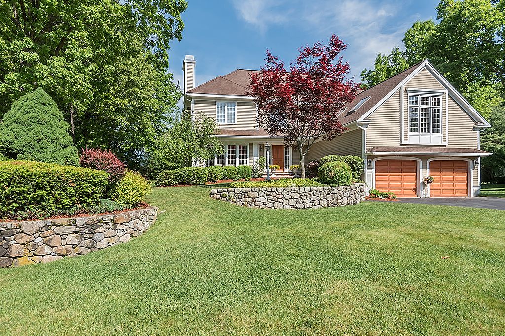 2 Scotland Dr, Andover, MA 01810 | Zillow