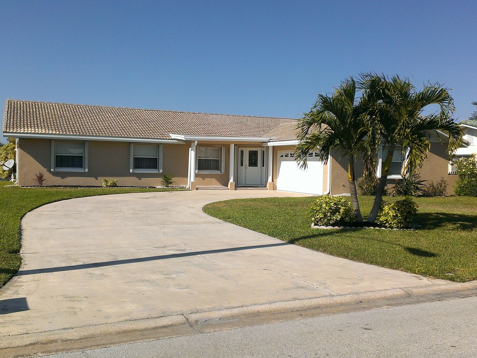 221 Bimini Rd, Cocoa Beach, FL 32931 | Zillow