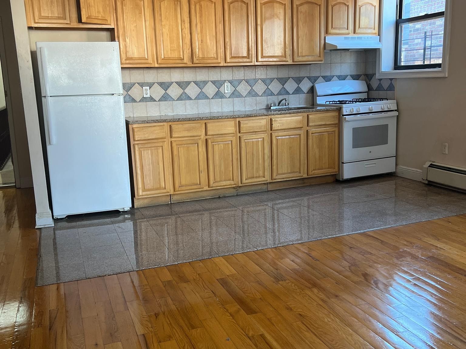 1954 Gleason Ave #2A, Bronx, NY 10472 | Zillow