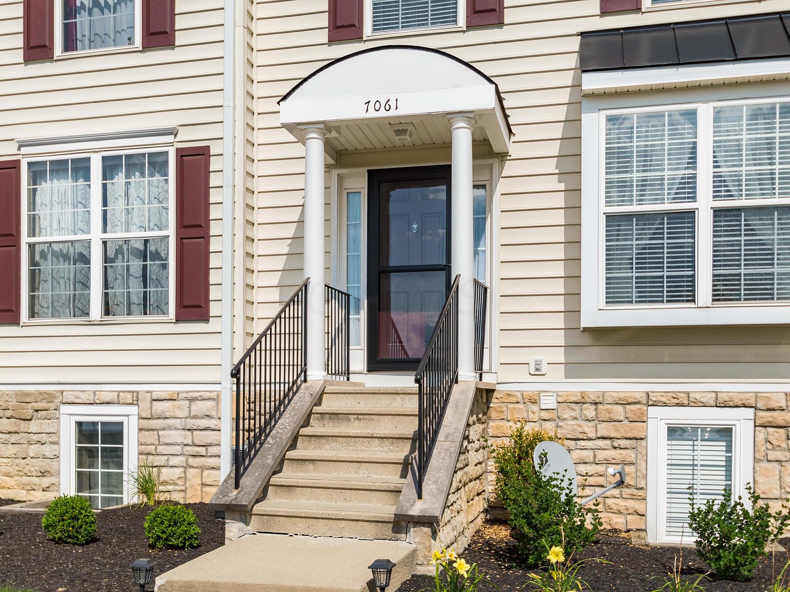 7061 Pleasant Colony Way #17, New Albany, OH 43054 | Zillow