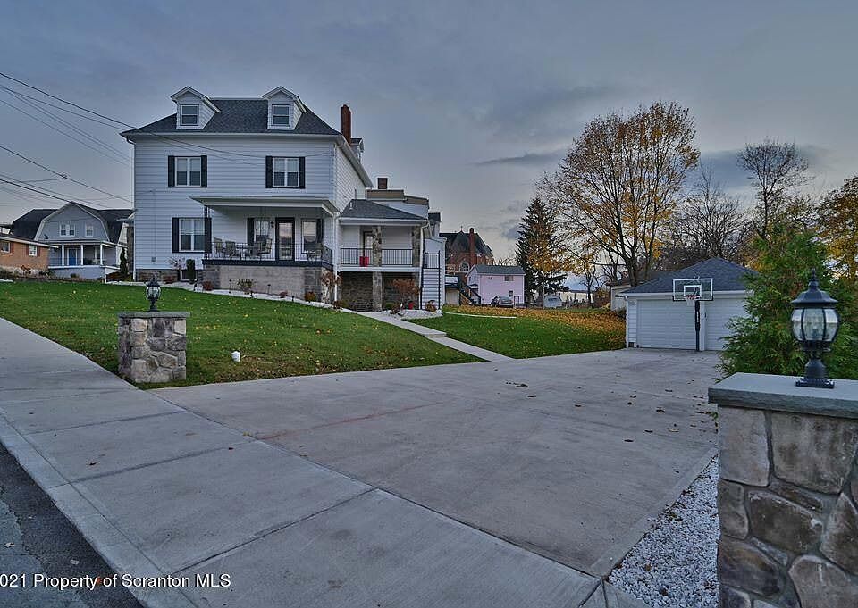 300 Chestnut St, Dunmore, PA 18512 | Zillow