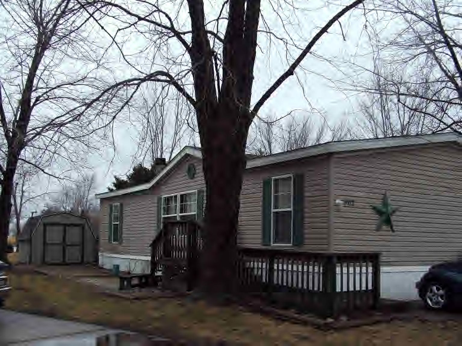 402 Carol Mnr, Decatur, IL 62526 | Zillow