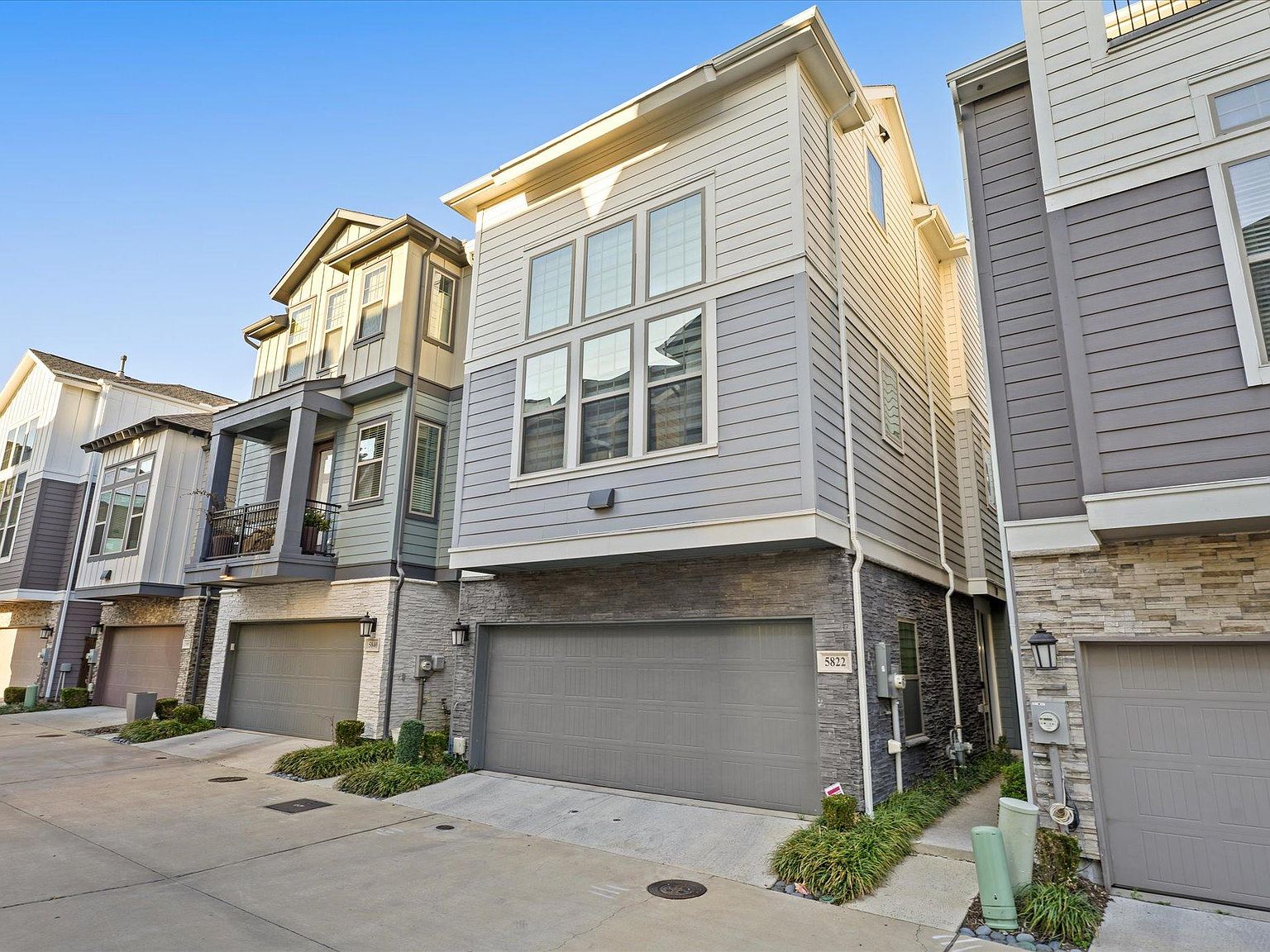 5822 Callisto Ct, Dallas, TX 75235 | Zillow