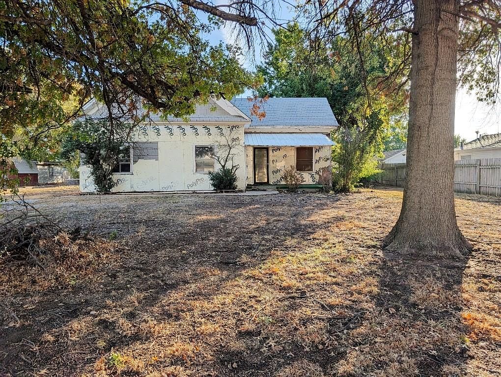 2023 N Independence St, Enid, OK 73701 | Zillow