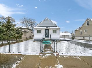 7138 W 75th St, Chicago, IL 60638 | MLS #11879047 | Zillow