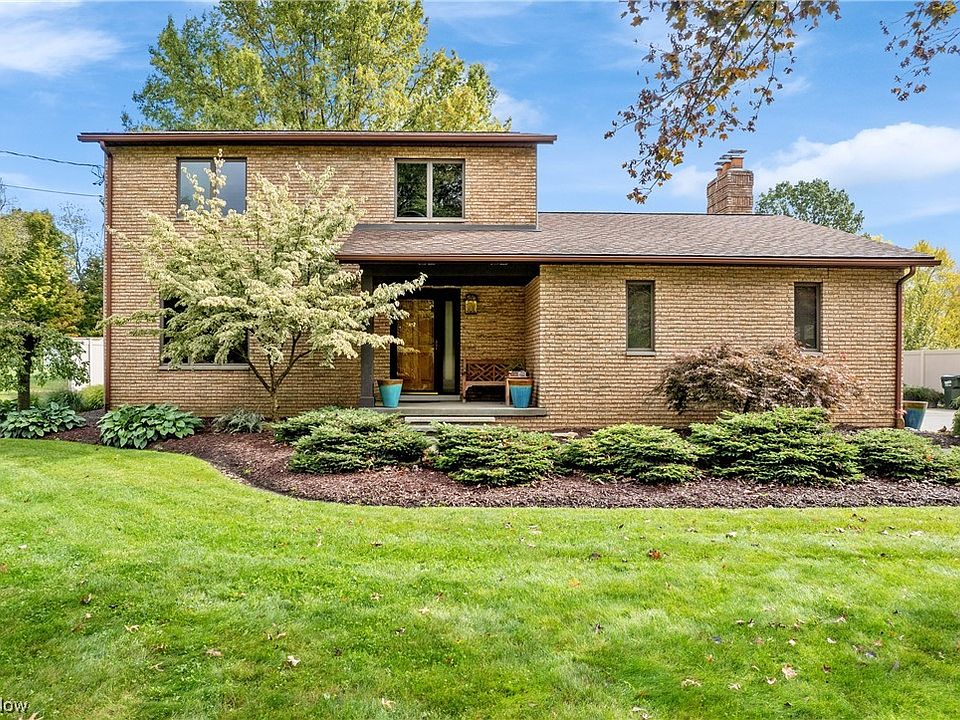 6100 Schloneger Dr, Louisville, OH 44641 | Zillow