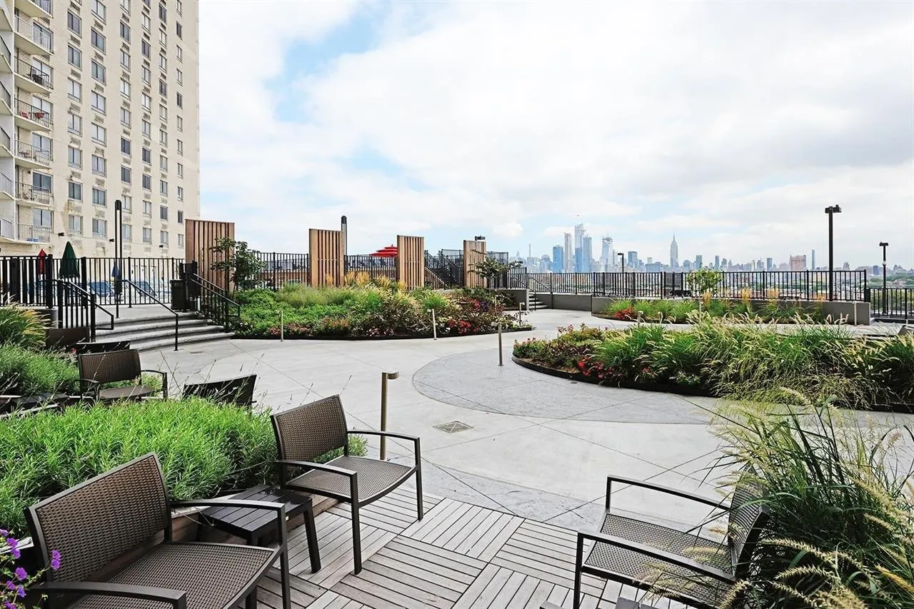 100 Manhattan Avenue #1212 in Union City, New Jersey | StreetEasy