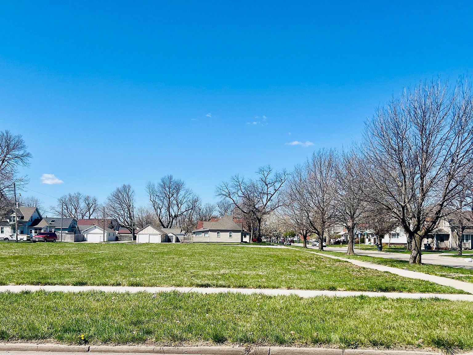 2300 Avenue B, Council Bluffs, IA 51501 | Zillow