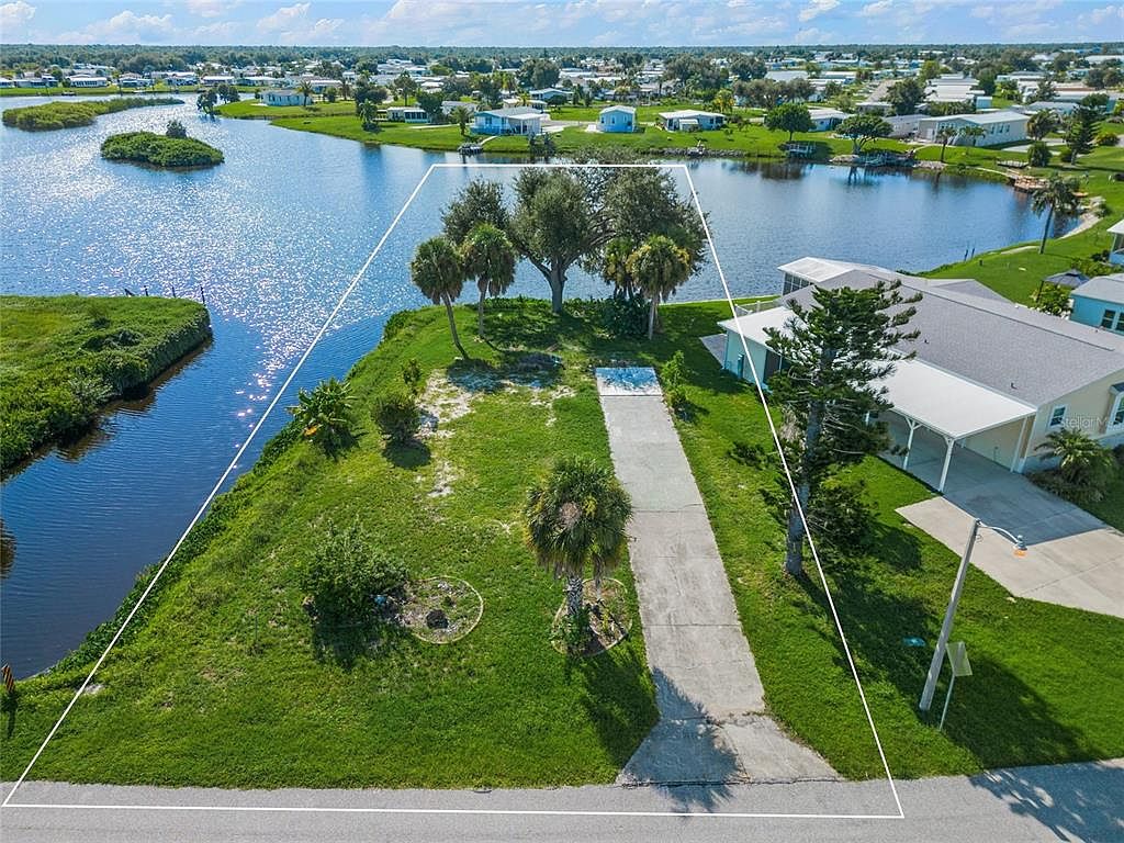 1329 Blue Heron Dr #50, Englewood, FL 34224 | MLS #N6134202 | Zillow