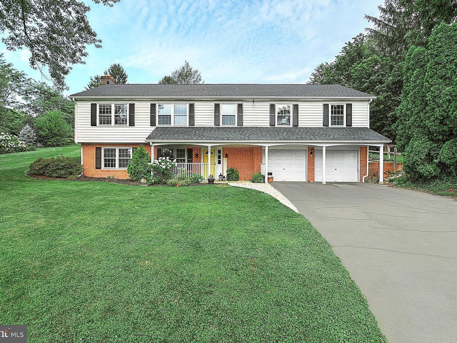 105 Lyle Cir, York, PA 17403 | Zillow
