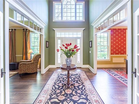 22 Lakeridge Dr S, Orchard Park, NY 14127 | Zillow