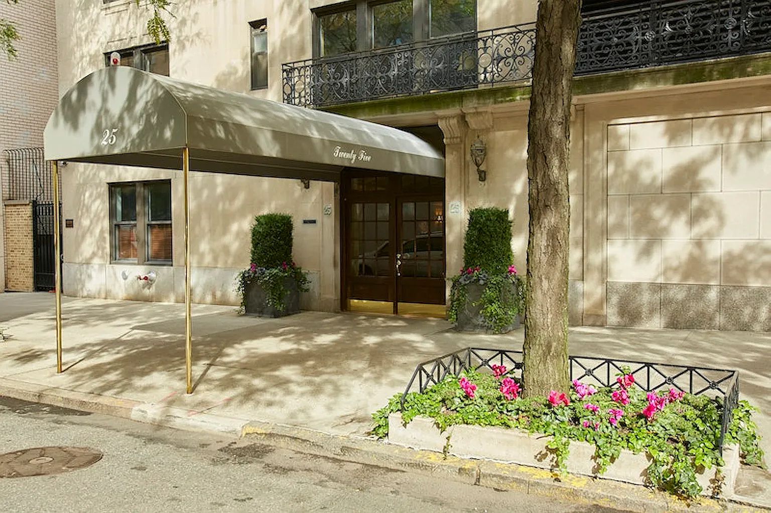 25 E 86th St APT 5G, New York, NY 10028 | Zillow