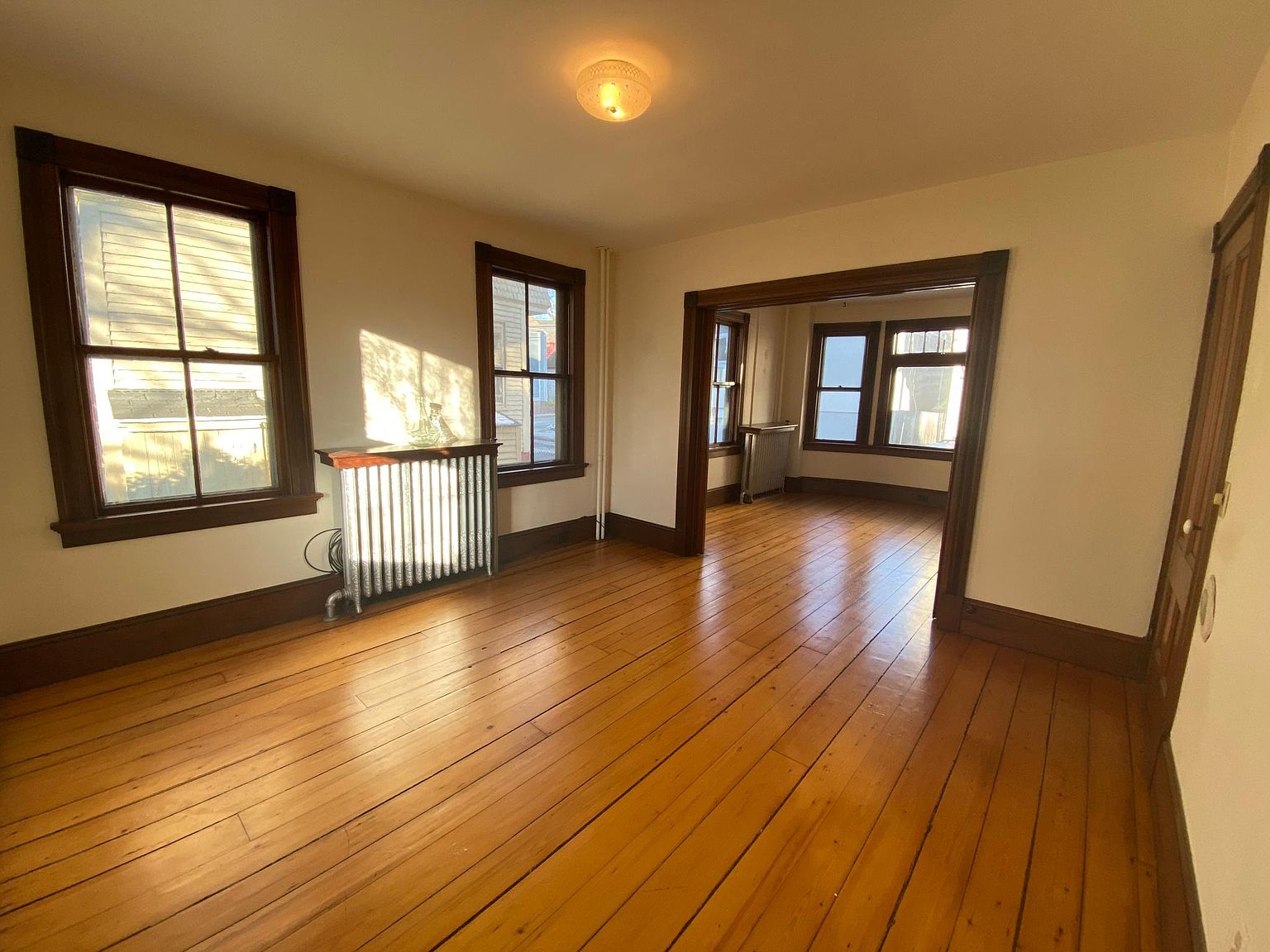 18 Cross St #8, Newport, RI 02840 | Zillow