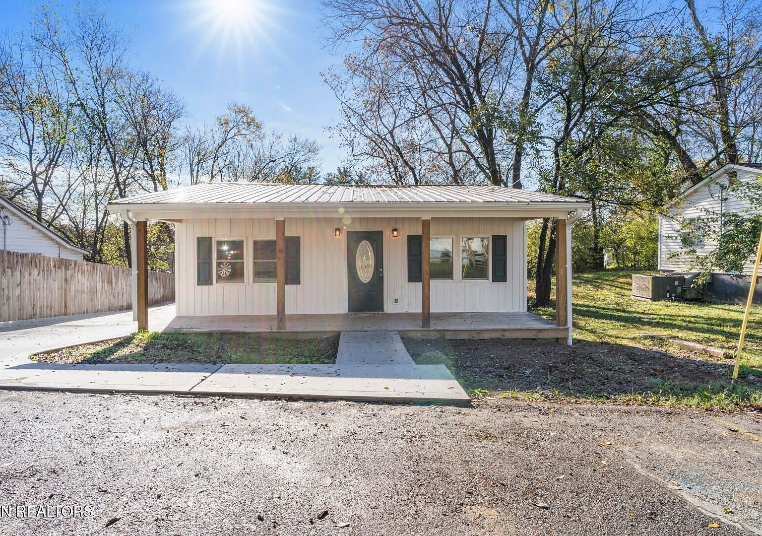 309 Riddle St, Athens, TN 37303 | Zillow