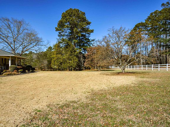 2095 Acworth Due West Rd NW, Kennesaw, GA 30152 | MLS #10128426 | Zillow