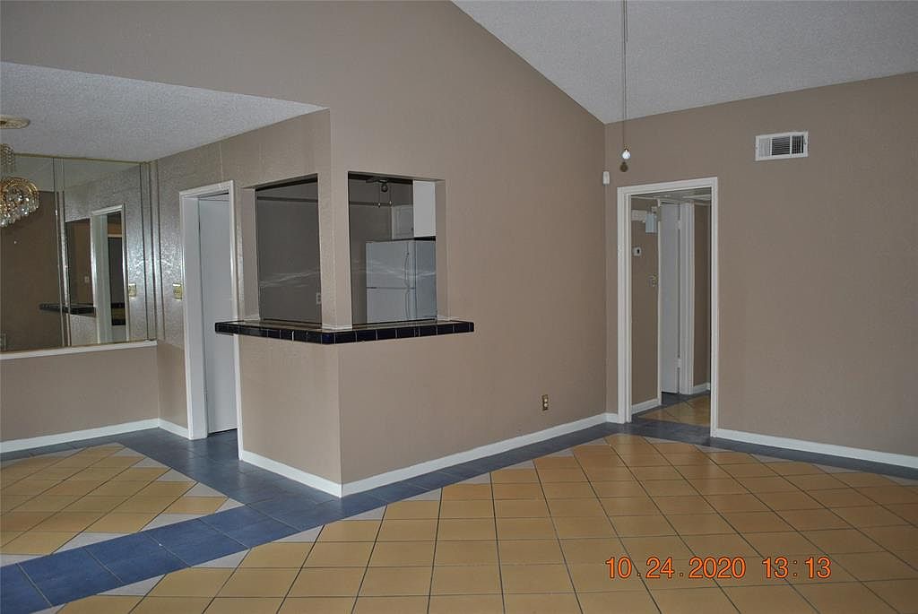 2574 Marilee Ln APT 10, Houston, TX 77057 | Zillow