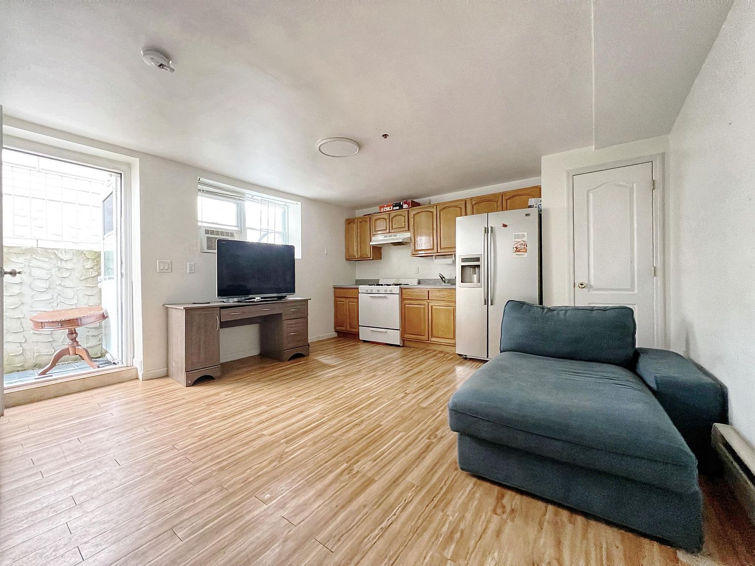 288 Lake Ave #Basement, Staten Island, NY 10303 | Zillow