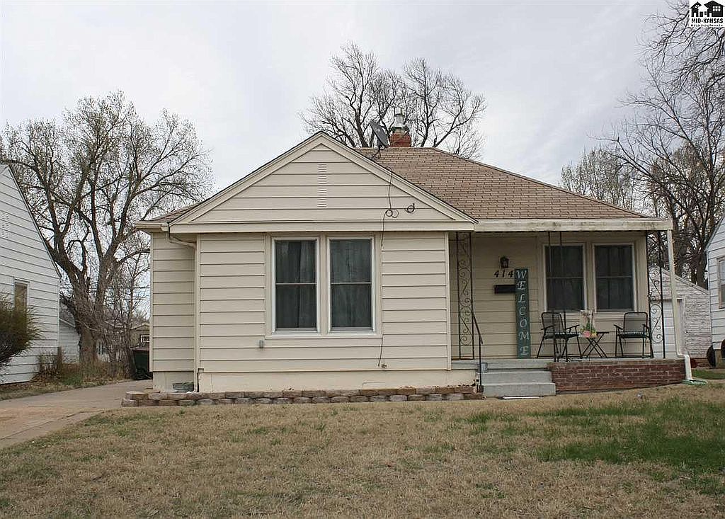 414 Curtis St, Pratt, KS 67124 | Zillow