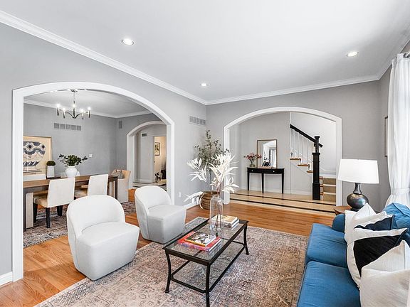 7396 Stratford Ave, Saint Louis, MO 63130 | Zillow