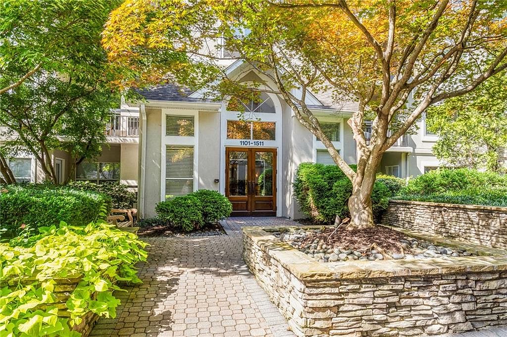 1106 River Green Dr NW, Atlanta, GA 30327 | MLS #7257307 | Zillow
