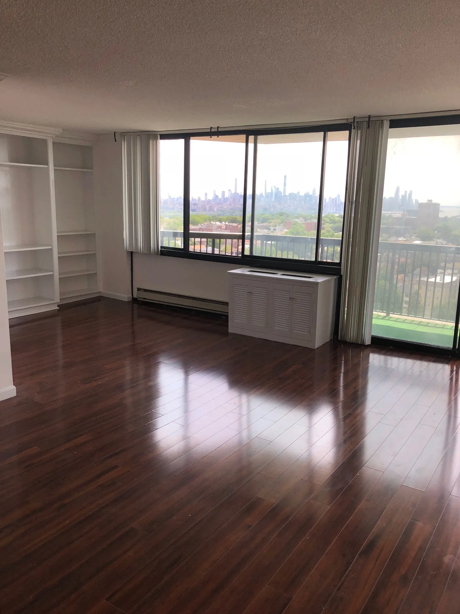 770 Anderson Avenue #18R in Cliffside Park, New Jersey | StreetEasy