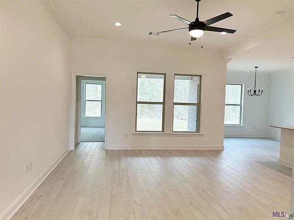 21249 Shadow Bend Dr, Covington, LA 70435 | MLS #NO2024018174 | Zillow