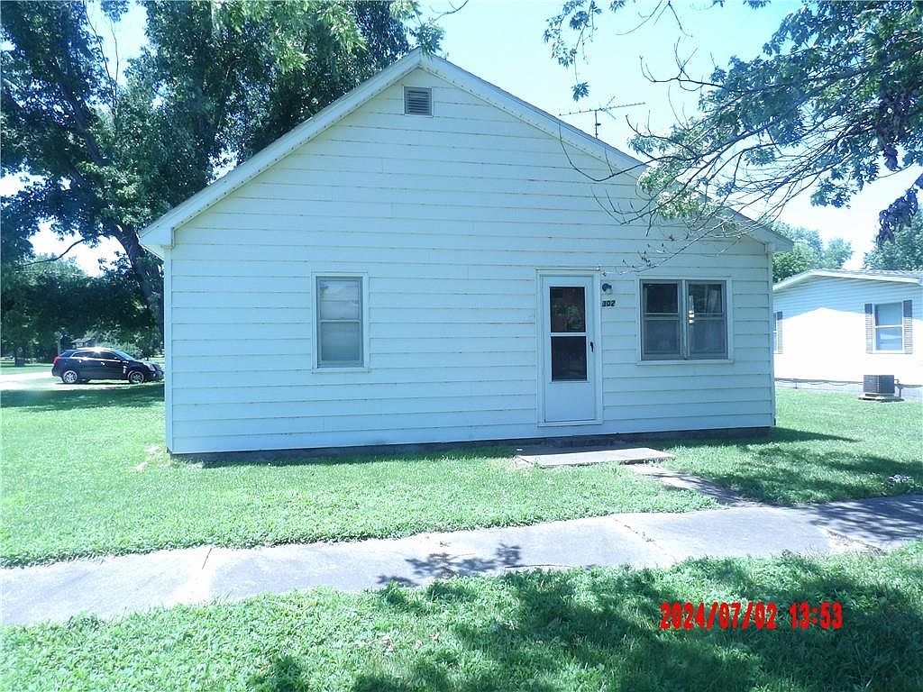 302 N Prairie St, Greeley, KS 66033 | Zillow